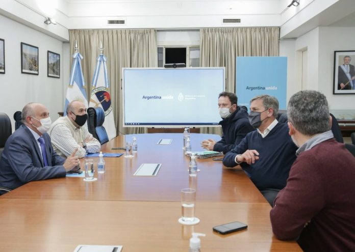 Jatón fue a Buenos Aires a gestionar obras y mejoras en los servicios ...